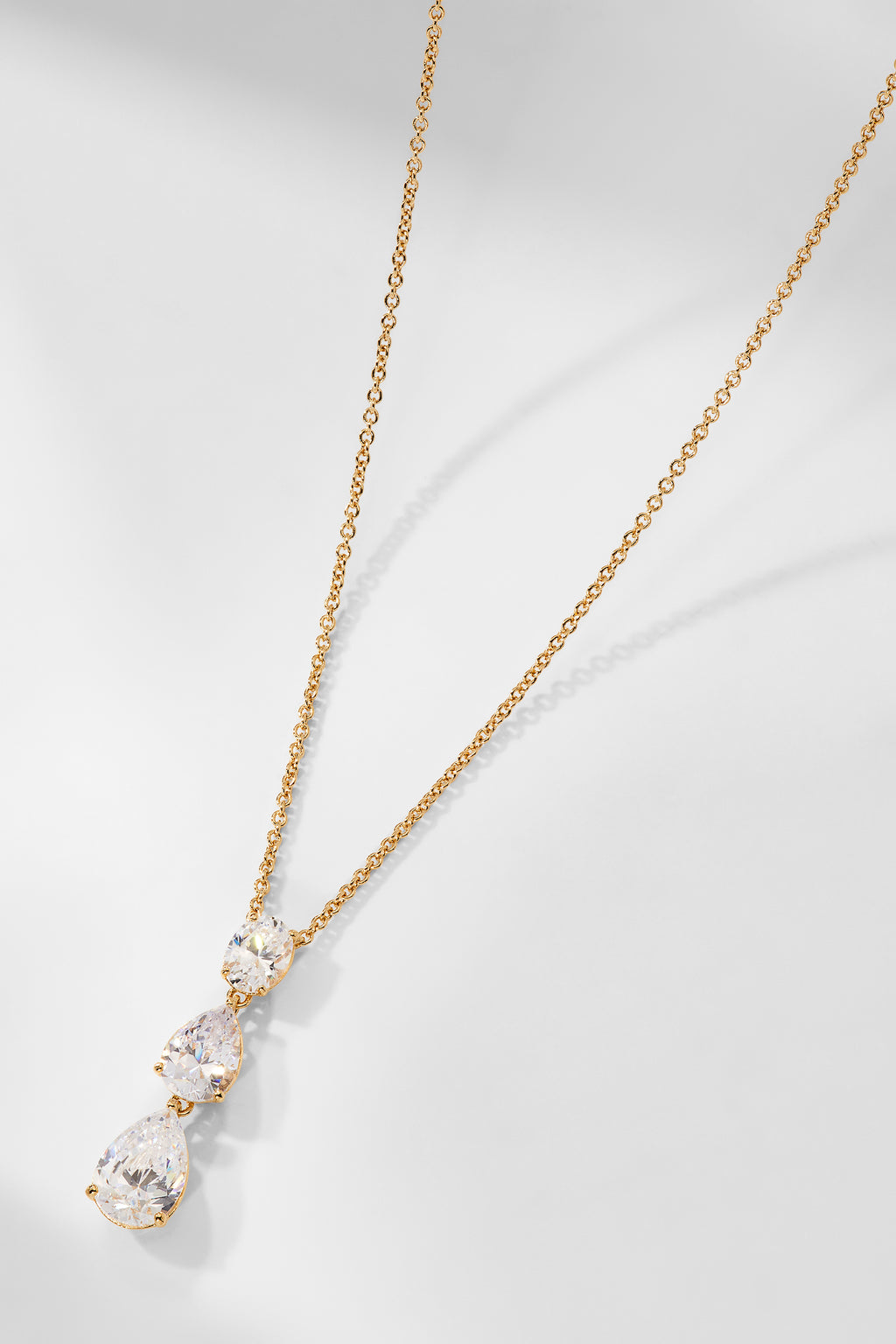 CHLOE PEAR DROP Y NECKLACE – NADRI